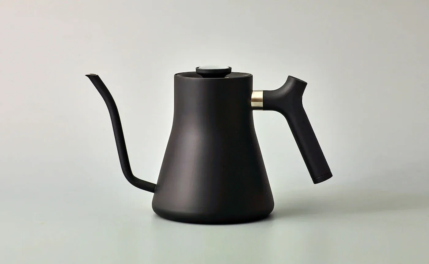 フェロウ（Fellow） ドリップケトル Stagg Pour Over 黒 - DEARS COFFEE（ディアーズコーヒー）